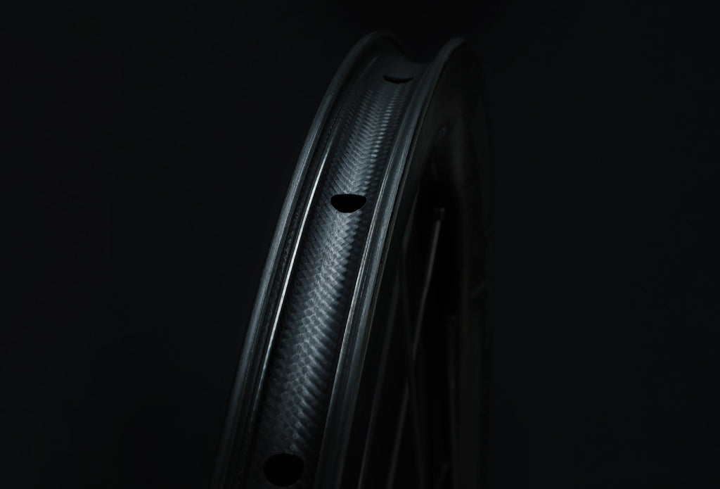 Ultra-Lightweight Carbon Wheels - High-Performance Road Bike Wheelset ...